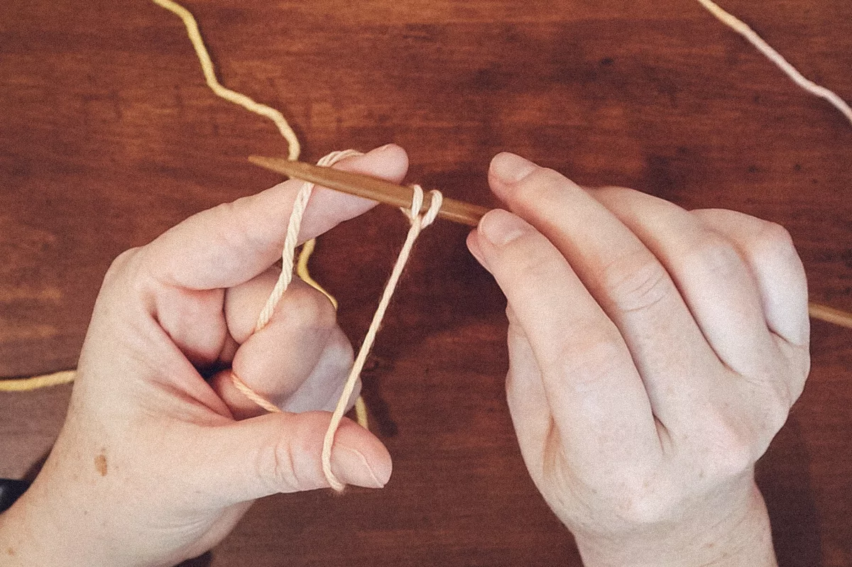 Learn to Knit: Long-Tail Cast-On - SweetGeorgia Yarns