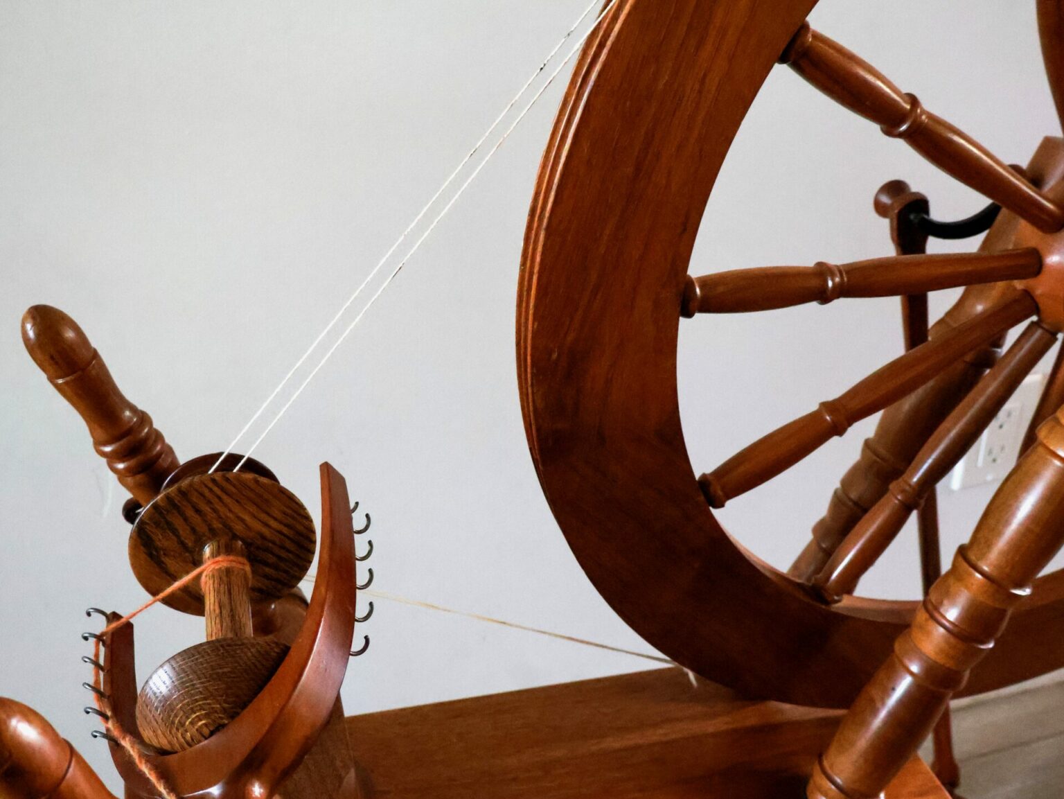 The Drive System on Flyer/Bobbin Spinning Wheels - SweetGeorgia Yarns