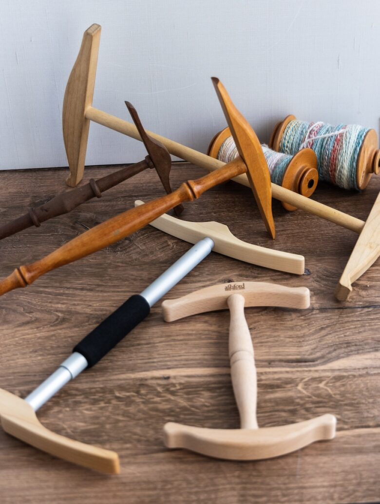 How to Use a Niddy Noddy - SweetGeorgia Yarns