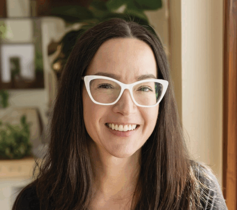 The SweetGeorgia Show // S5 E8: Lisa Graves - SweetGeorgia Yarns