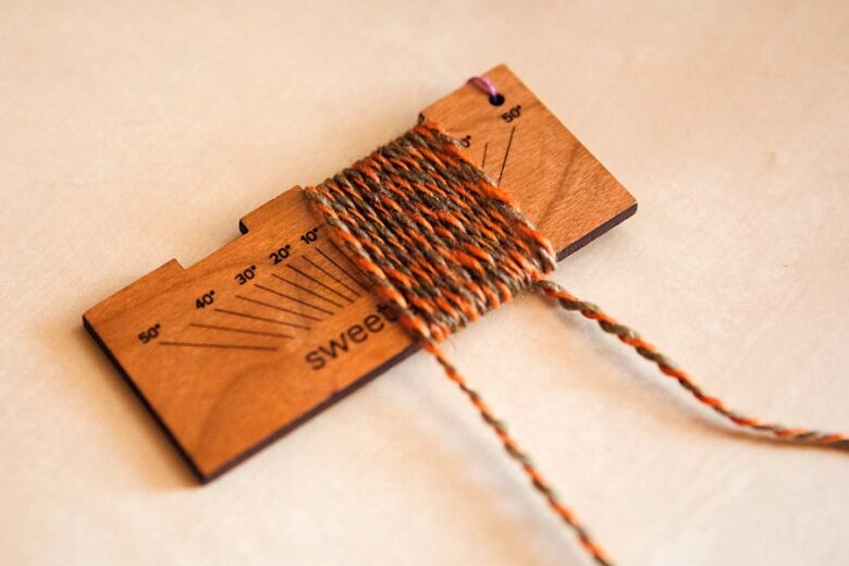 Measuring Wraps Per Inch (With Downloadable PDF!) - SweetGeorgia Yarns